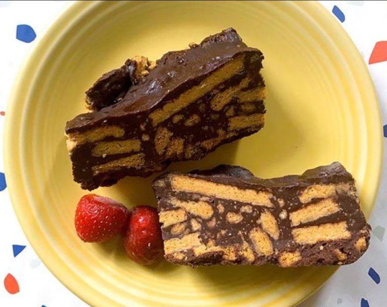 Four-ingredient chocolate fridge cake - Chocolate Covered Weekly