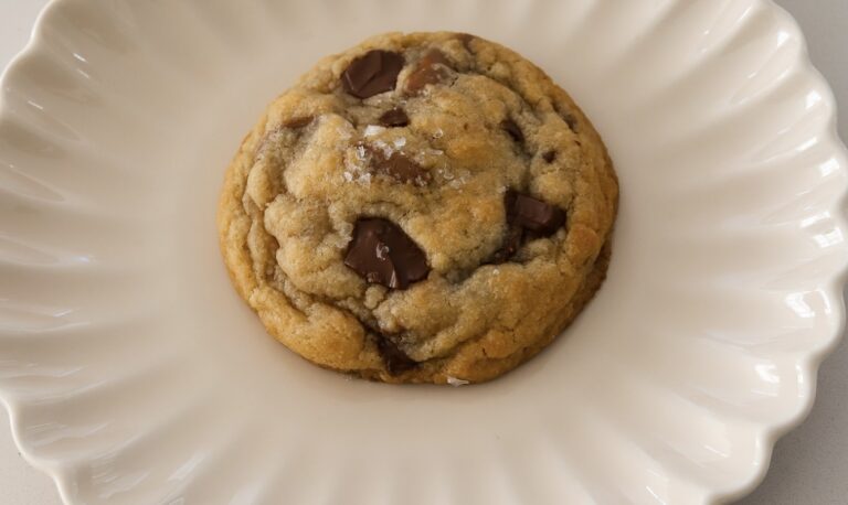 SINGLE SERVING CHOCOLATE CHIP COOKIE - Chocolate Covered Weekly